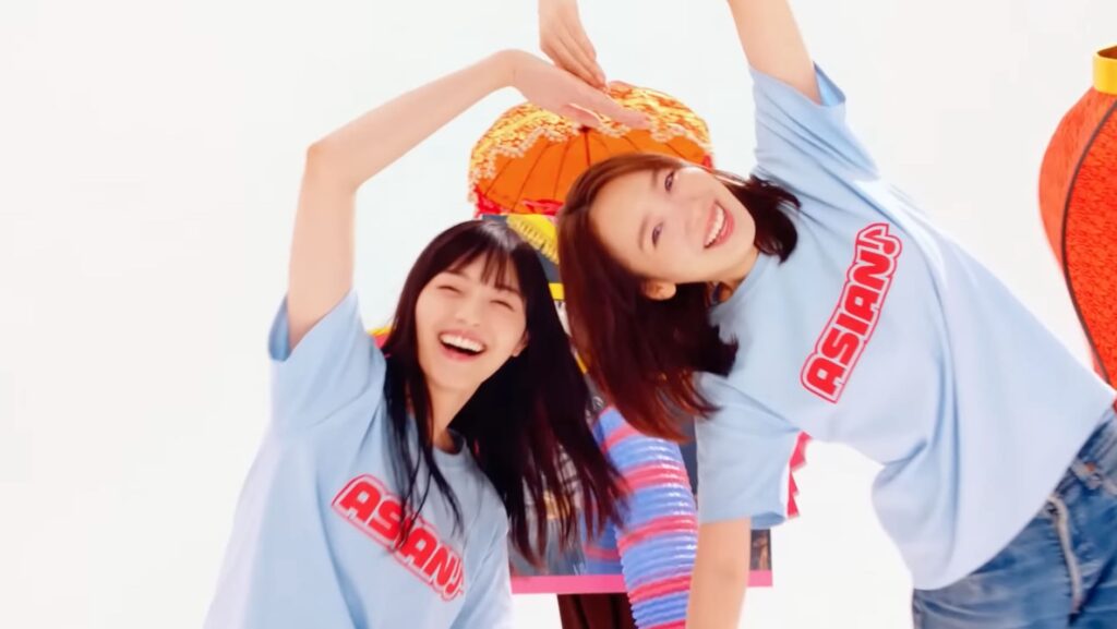【2023年】アジアのジューシーCMの女優は誰？PUFFYの曲を替え歌で歌う女性【マクドナルド】｜CMラボ